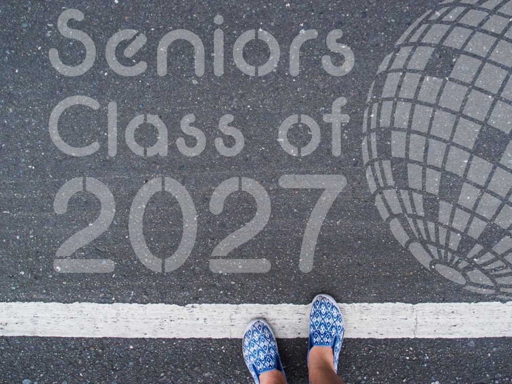 Neeon Class of 2026 and 2027 Senior Parking Space Stencil – Stencil Ease